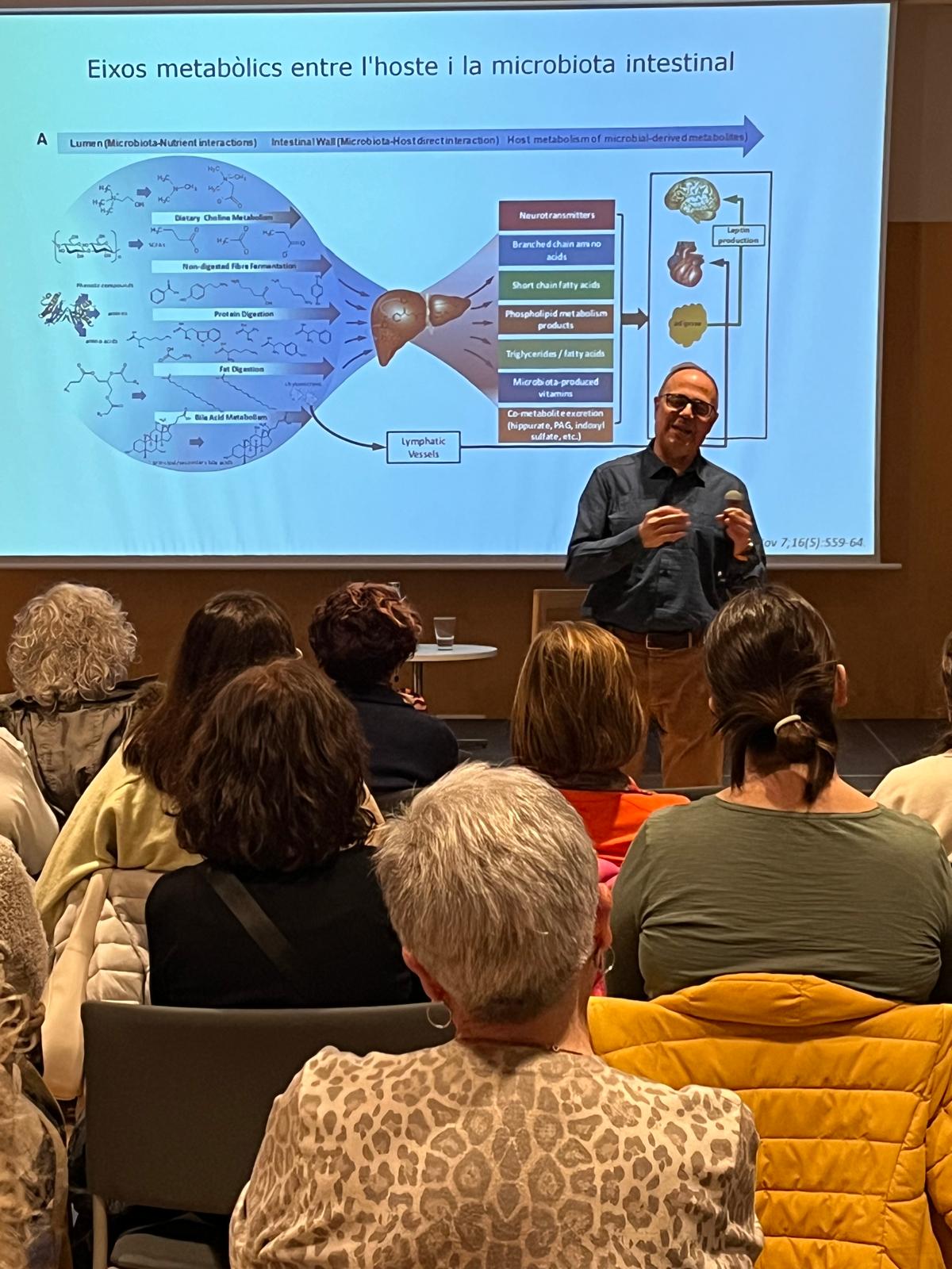 Descubriendo la microbiota intestinal: una charla divulgativa con el Dr ...